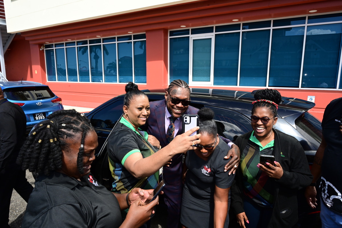 Vybz Kartel Launches “STR8 Vybz” Rum in Trinidad and Tobago with ...