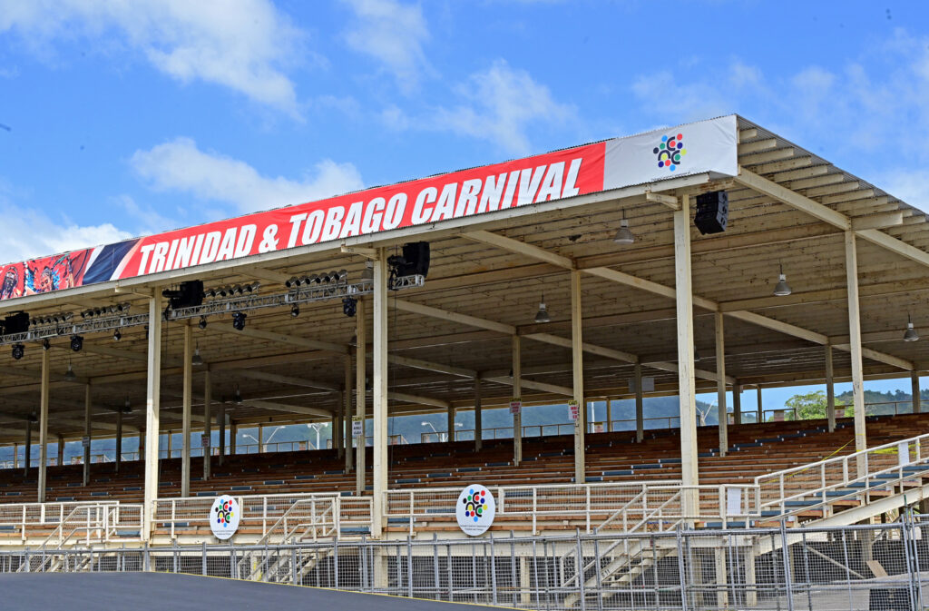 Savannah Party Starts at – D North stand | EXPRESS VIBES
